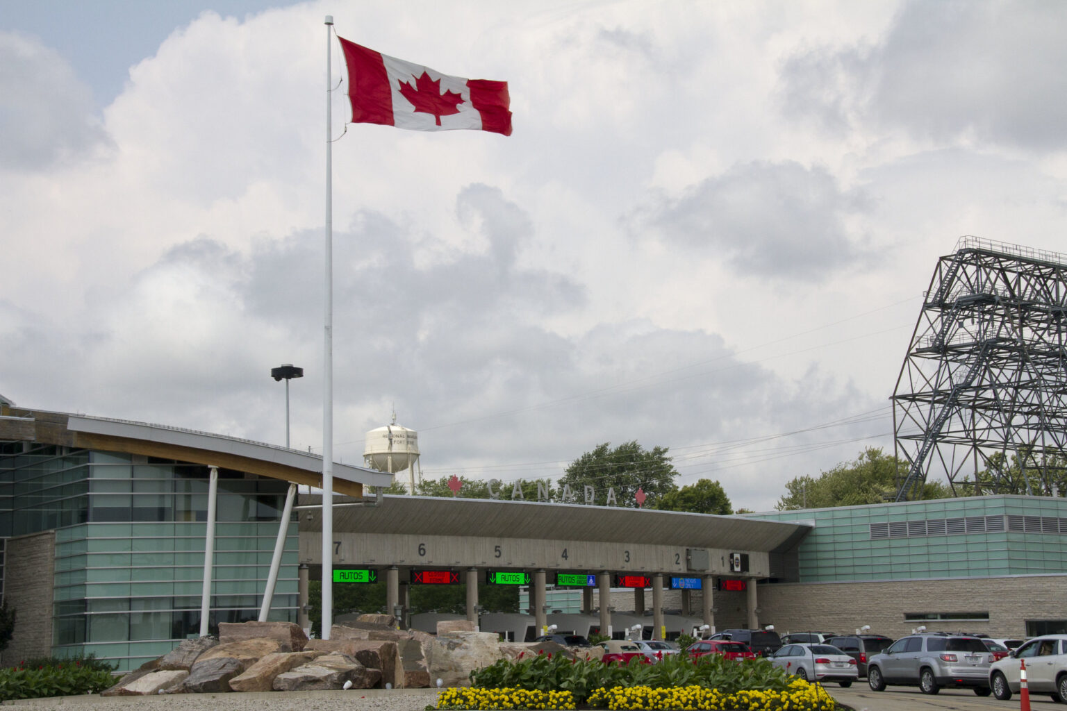 Canada-U.S. trade war heats up, as many urge U.S. to reconsider tariffs ...