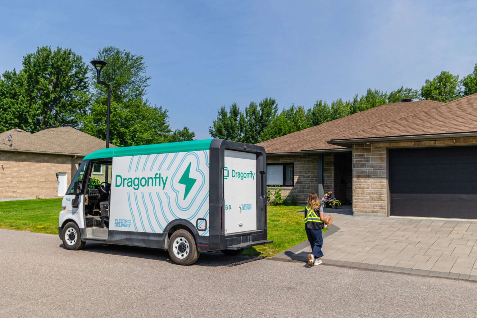 UniUni launches cross-border delivery service between U.S. and Canada - Inside Logistics